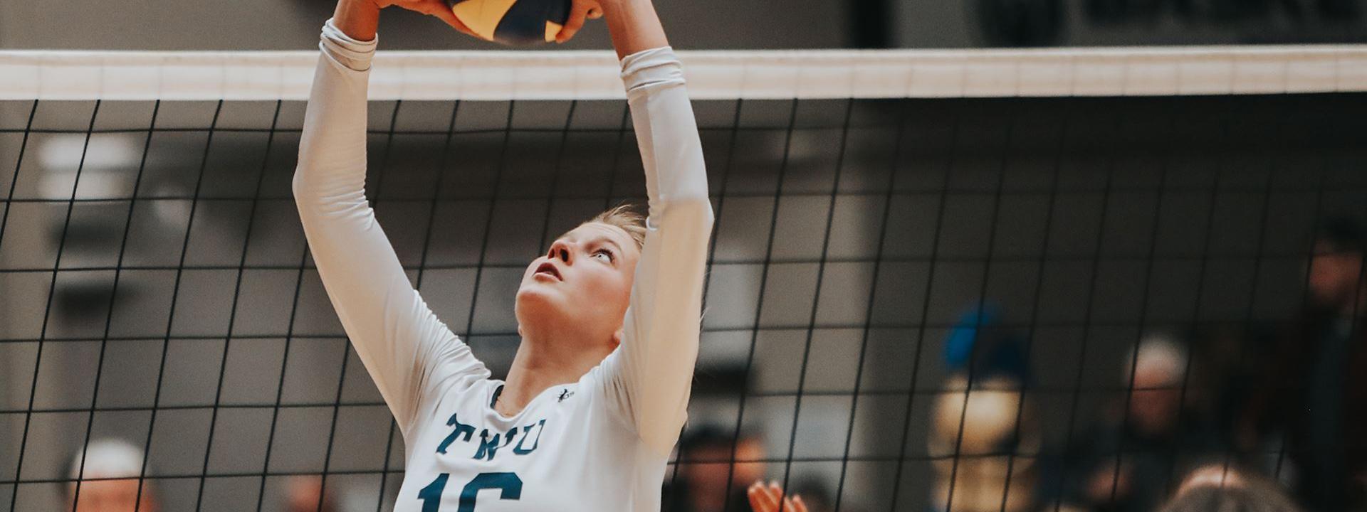 TWU Spartans alum Brie King competes in the first-ever Athletes ...